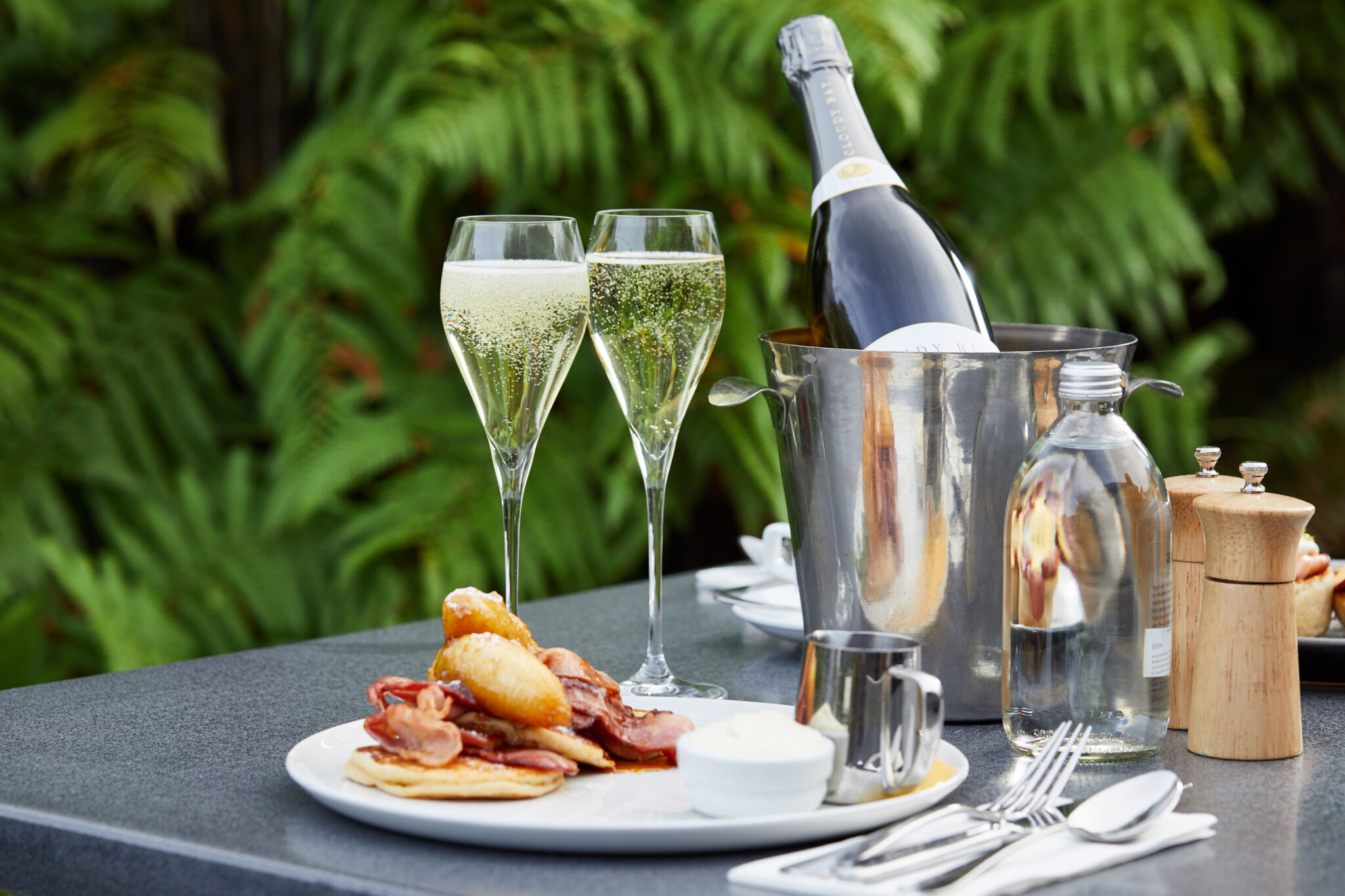 Contact Us | Commodore Hotel - Commodore Hotel